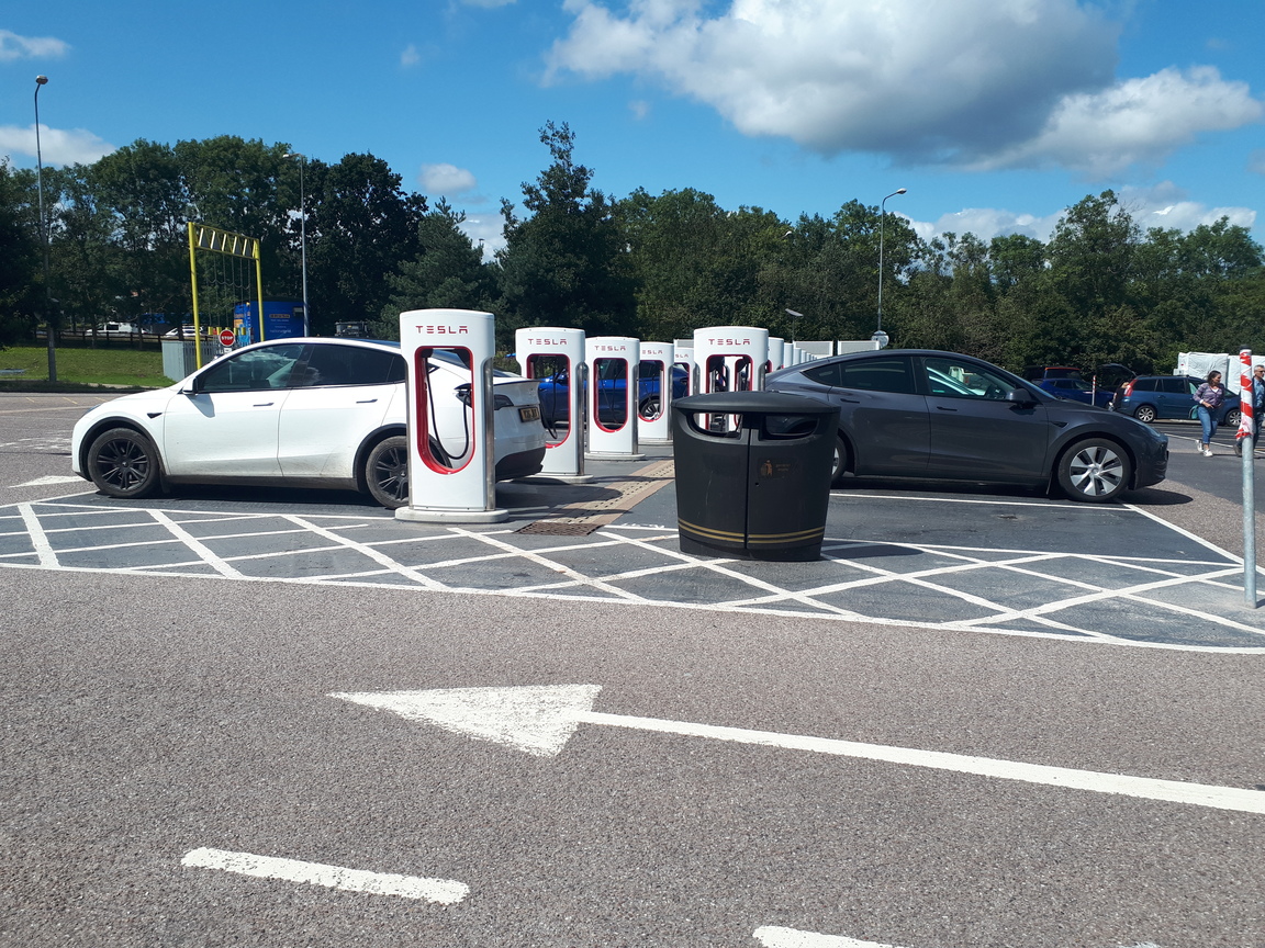 Summer EV Charging Hell in SW England |Vehicle to Grid UK